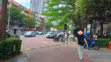 【バナナリーフカレー】マレーシアでおすすめ本格インドカレー「Maya Mess」