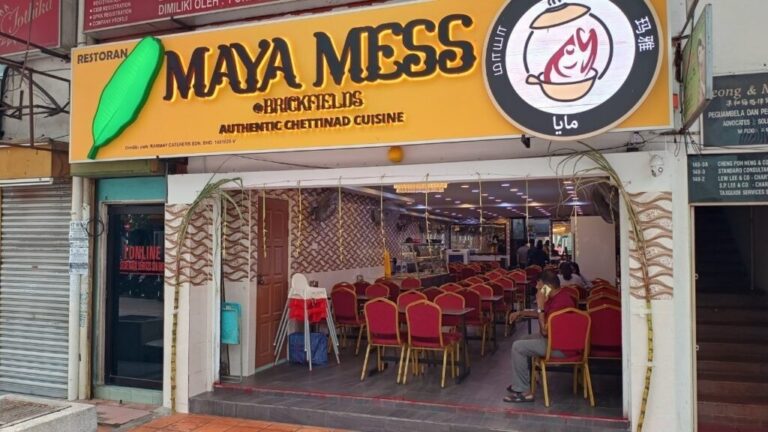 【バナナリーフカレー】マレーシアでおすすめ本格インドカレー「Maya Mess」