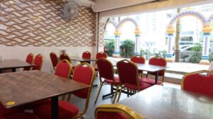 【バナナリーフカレー】マレーシアでおすすめ本格インドカレー「Maya Mess」